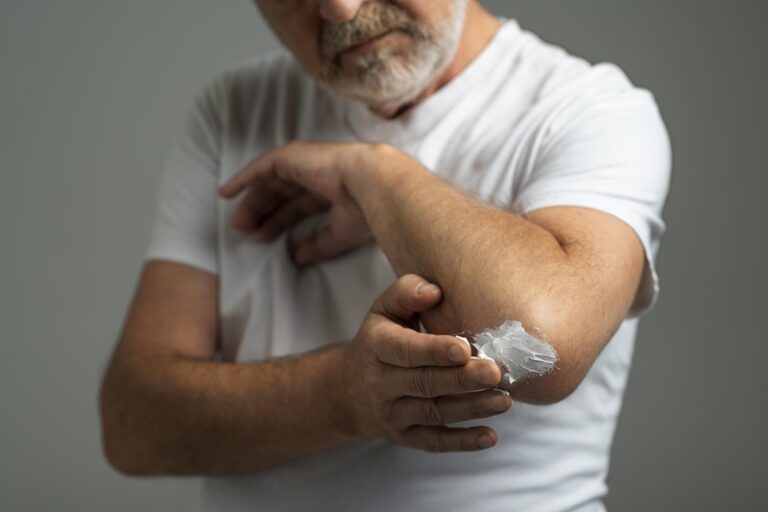 Understanding Essential Tremors: Its Causes, Symptoms, and Diagnosis ...